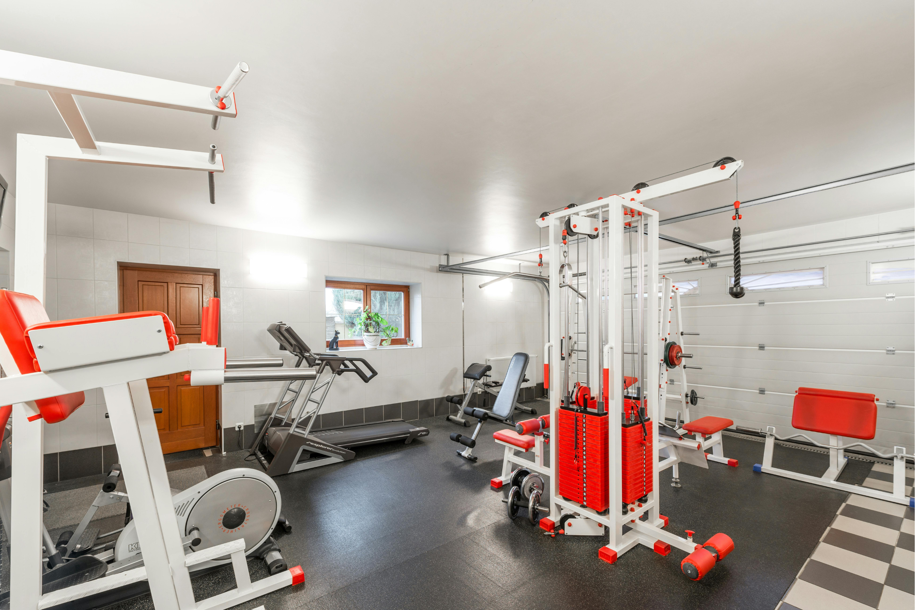 4 MUST-HAVE EQUIPMENT FOR YOUR HOME GYM. – ZelusFitness